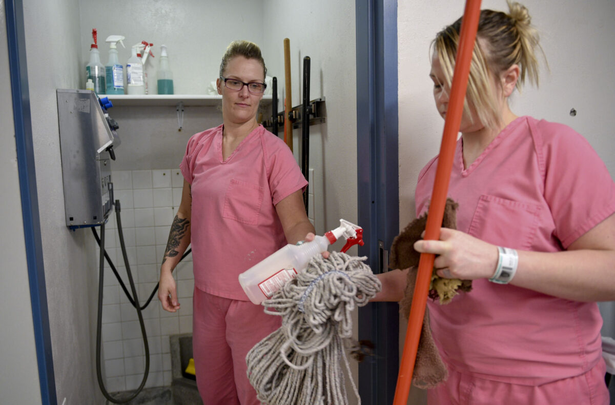 Utah County Jail program helps inmates break chain of recidivism ...